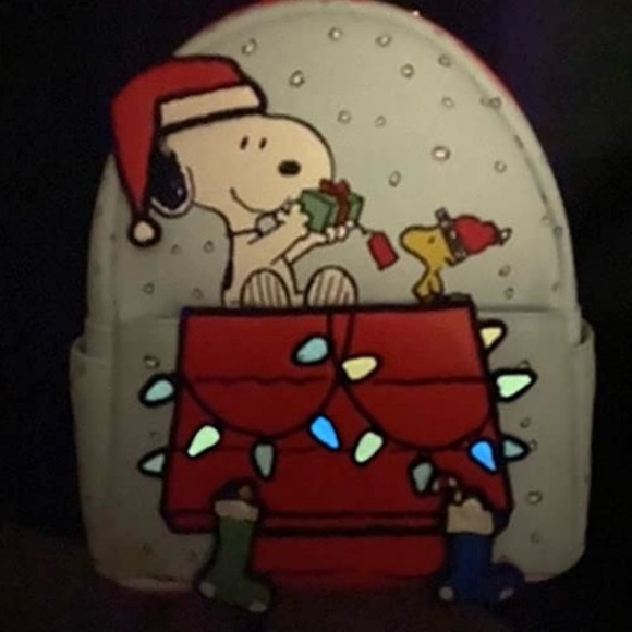 Loungefly | Bags | Loungefly Peanuts Gift Giving Snoopy Woodstock ...